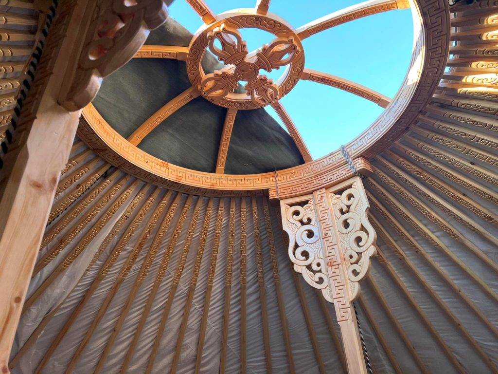 6-Wall Yurt - 346 sq. ft. (21' diameter) - Mongolian Yurts | Gers